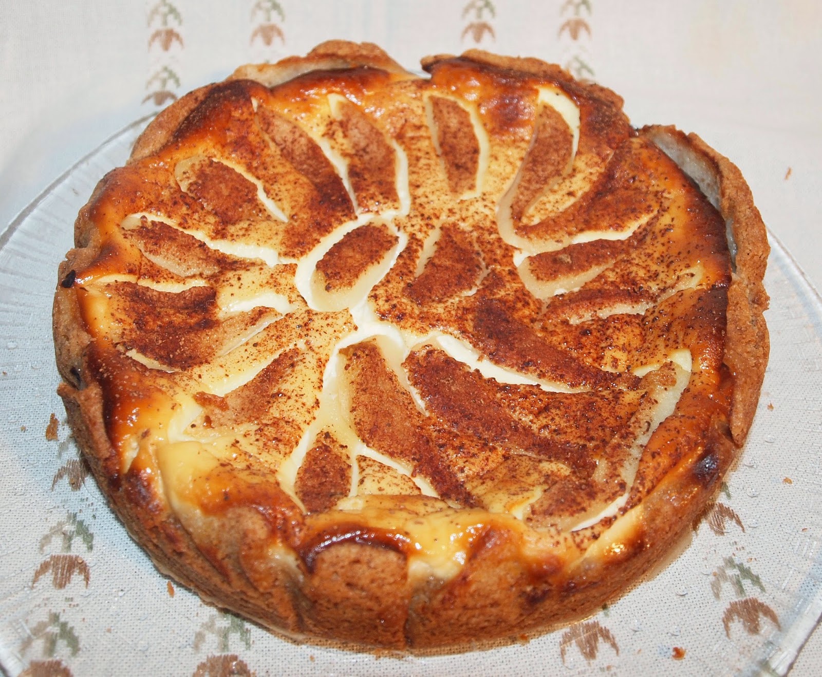 Vanhanajan rahka-pääsiäiskakku