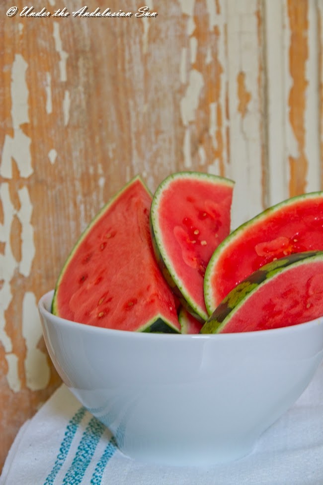 Vesimeloni-minttu-fetasalaatti