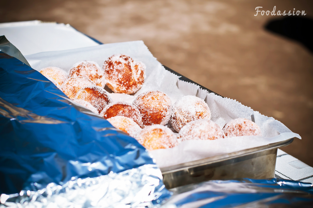 Dippin’ Donuts