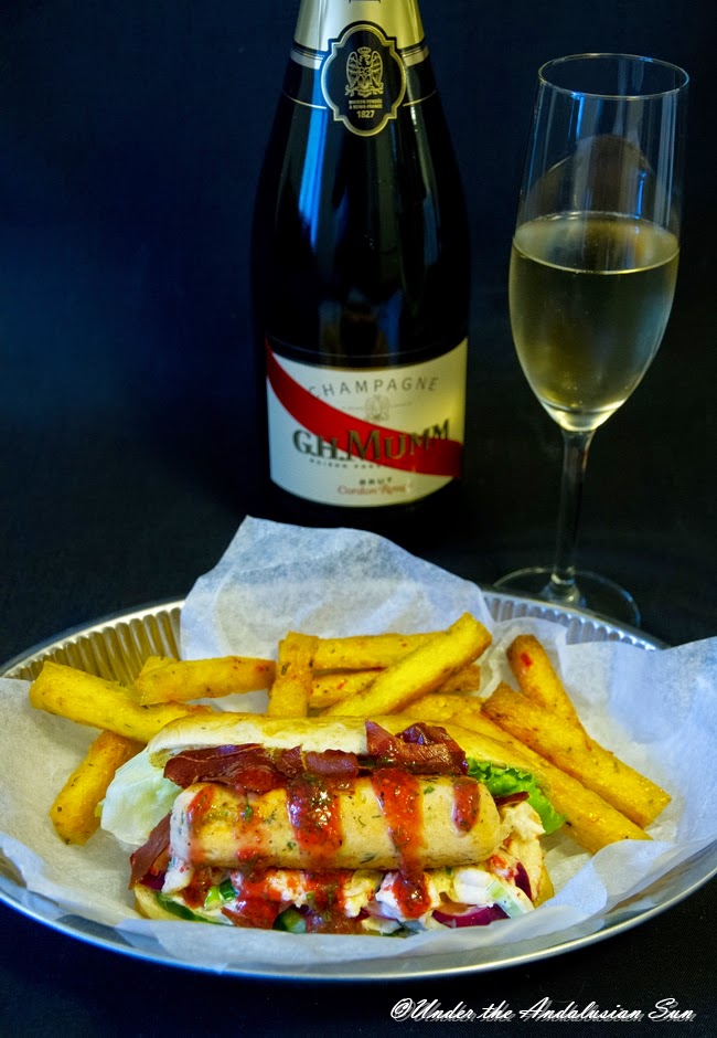 Oiva Pari: shampanja ja hodari ne yhteen sopii