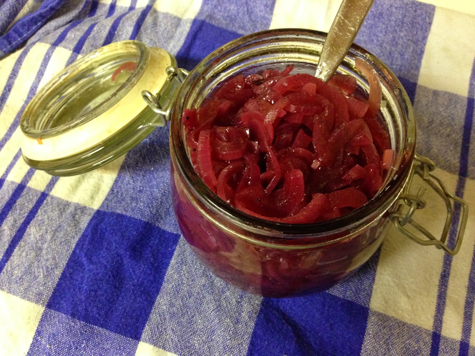 Marinoitu punasipuli