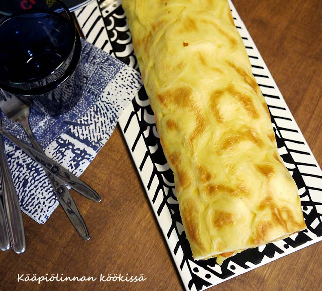 Hei, rullaati rullaati rullaati rullaa - kasviksilla täytetty munakasrulla