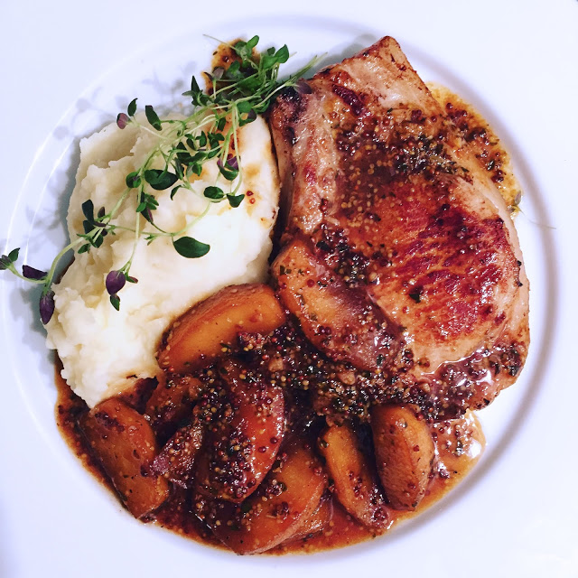 Traditional British Cooking: Bacon chops with apple and cider vinegar.