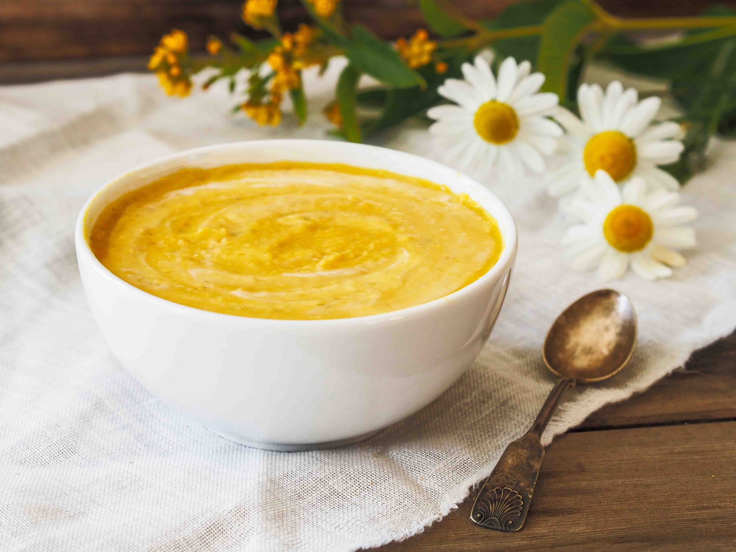 Linssi-kasvissosekeitto