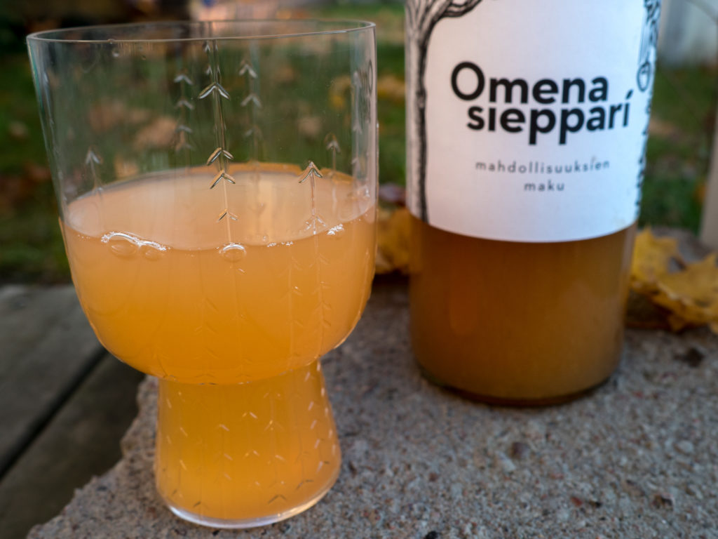 Ylijäämäomenoista laadukasta mehua | Omenasieppari