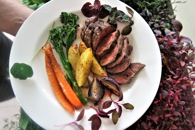 Kauriin entrecôte & uunijuureksia + viinivinkki